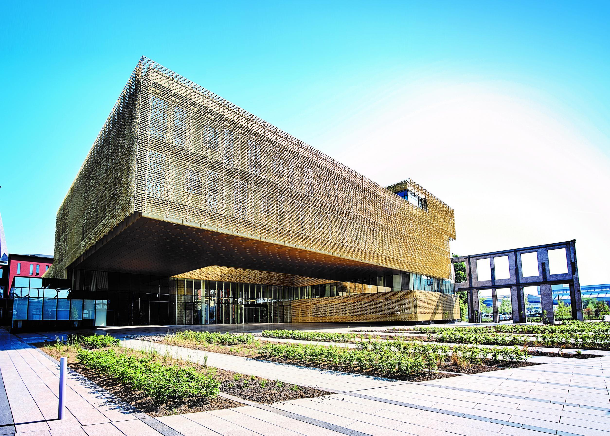 Le Groupe John Cockerill