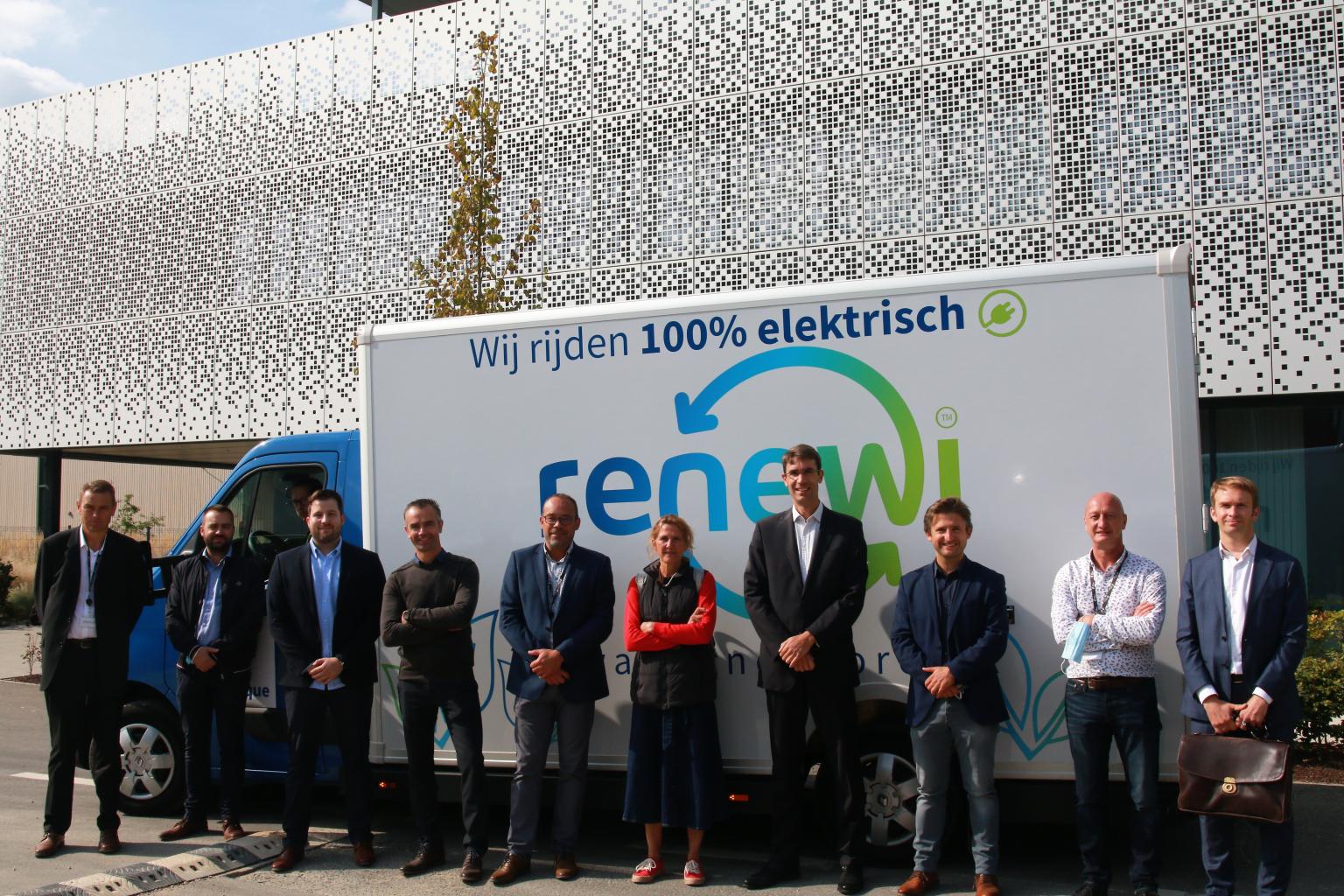 First electric recharge for a Renewi waste collection truck at John ...