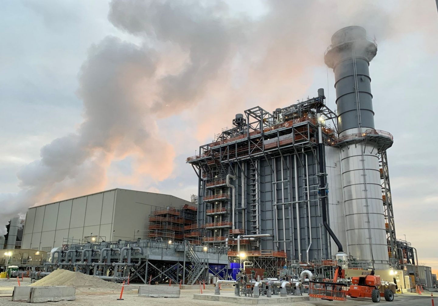 The 1200 MW Jackson combined cycle power plant is in operation with two ...