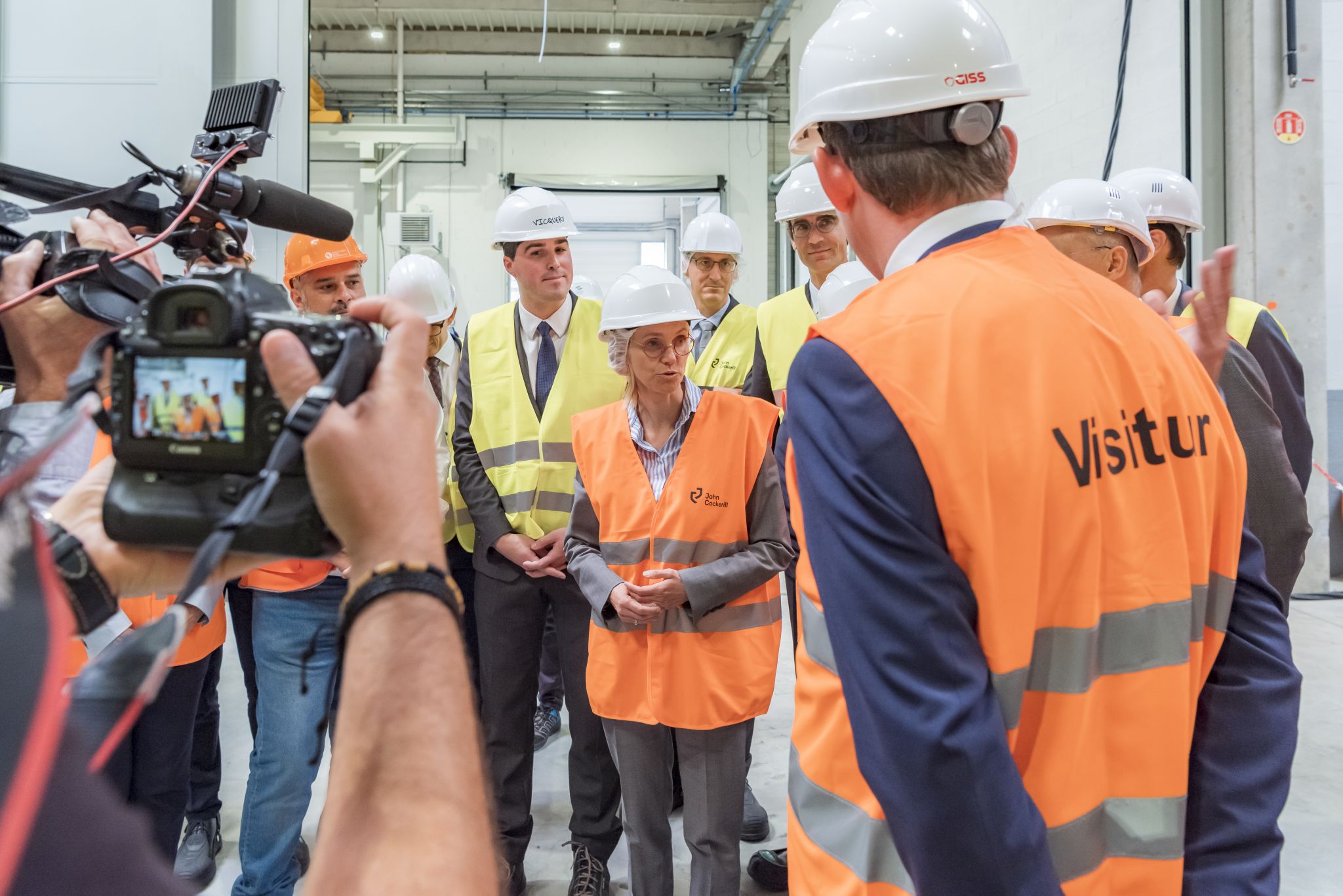 French Minister for Energy Transition visits John Cockerill's gigafactory