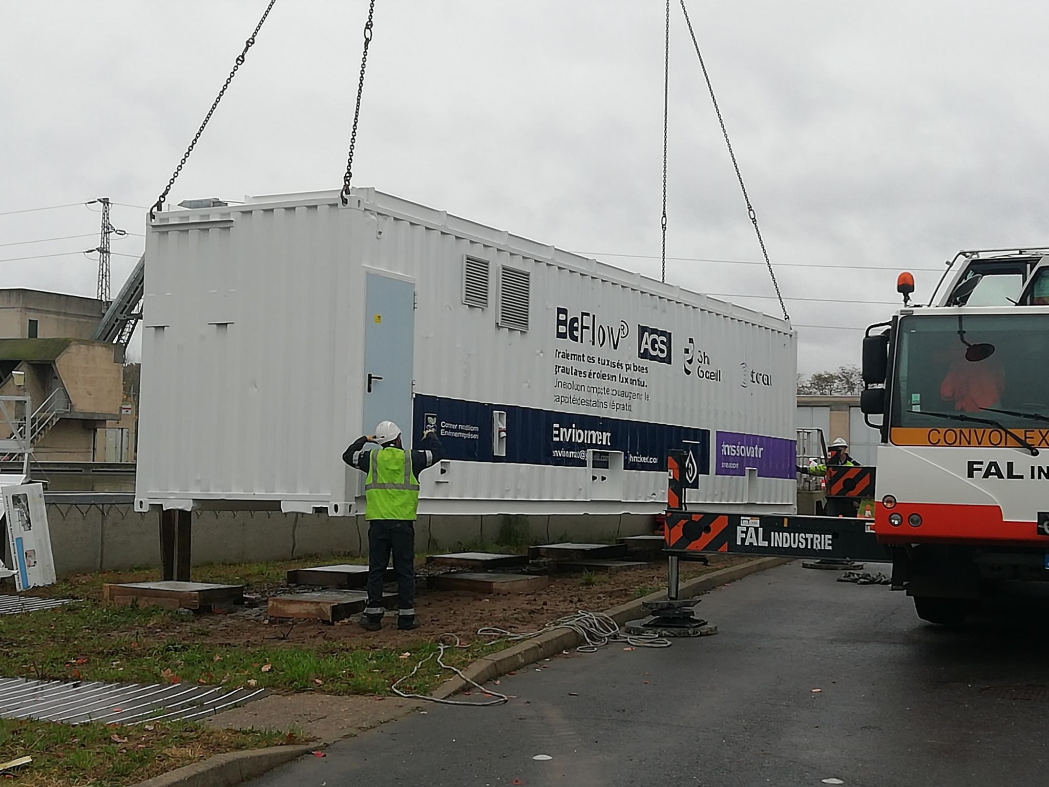 Delivery of a BeFlow® AGS demonstration unit to the Evry wastewater ...